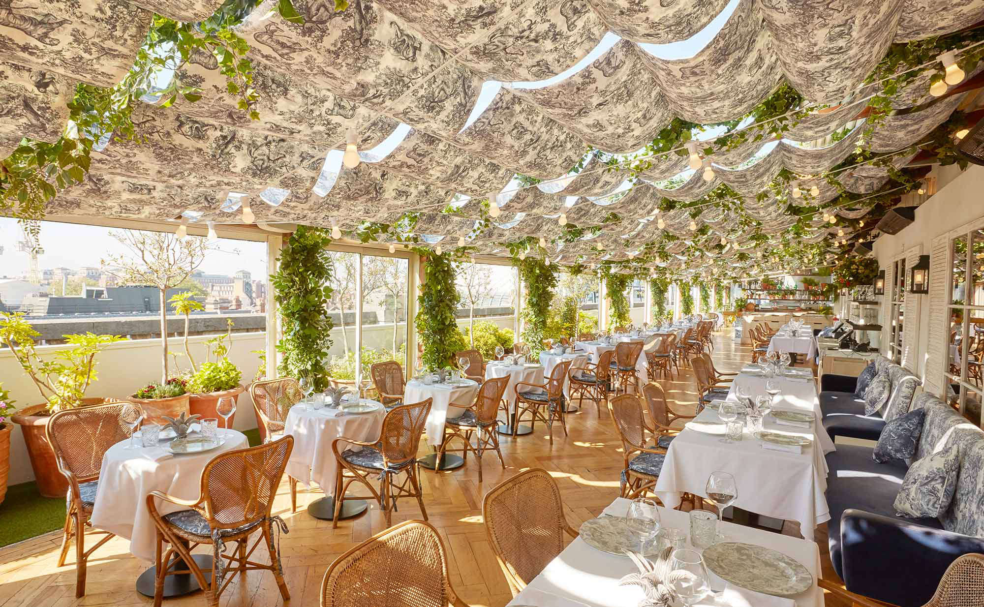 London Services Alto San Carlo London Services Alto San Carlo