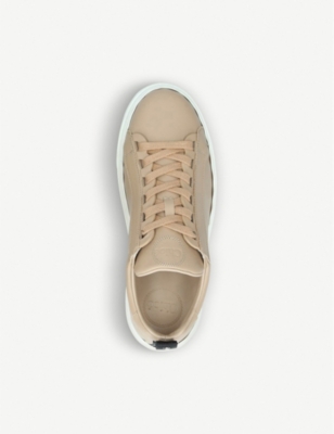 CHLOE - Nama Runner contrast hand-stich leather low-top trainers ...