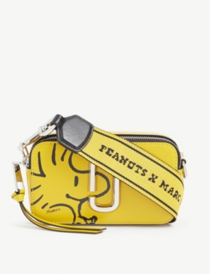MARC JACOBS - Marc Jacobs x Peanuts Snapshot Snoopy-print leather cross ...