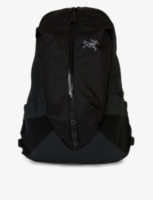 ARCTERYX - Arro 16 zipped shell backpack | Selfridges.com