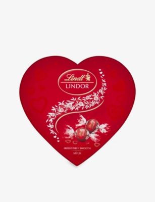 LINDT - Lindor heart-shaped box of chocolate milk truffles 200g ...