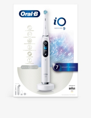 ORAL B - iO9 electric toothbrush with travel case | Selfridges.com