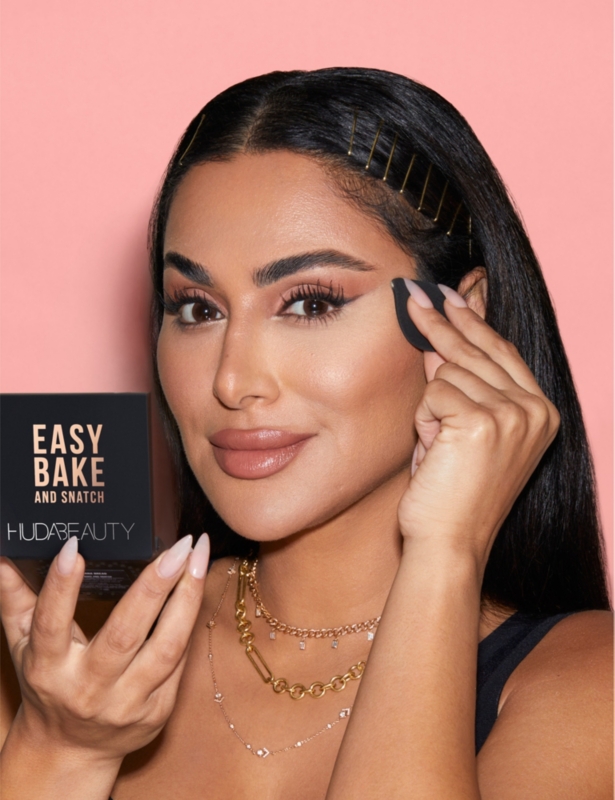 HUDA BEAUTY - Easy Bake loose baking and setting powder 20g ...