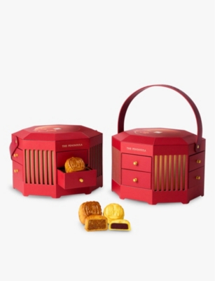 THE PENINSULA BOUTIQUE - Star Chef Mooncake gift box 380g | Selfridges.com