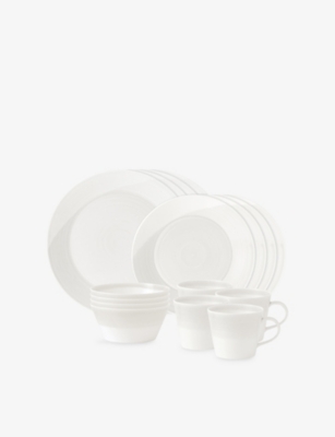 ROYAL DOULTON - 1815 Pure Sixteen-Piece Porcelain Dinner Set ...